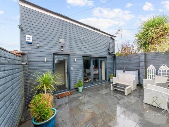 house for rent in Fairleigh Road, Pontcanna, Cardiff CF11 9JU