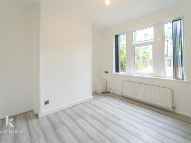 house for rent in Fallbarn Crescent, Rossendale