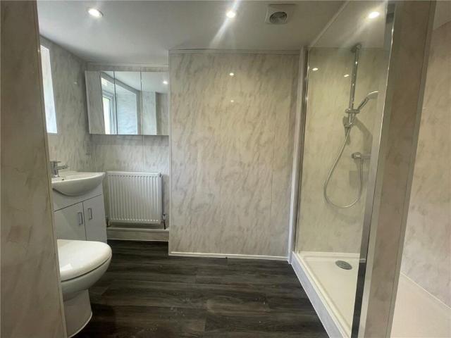 house for rent in Farnborough Road, GU9 9BE