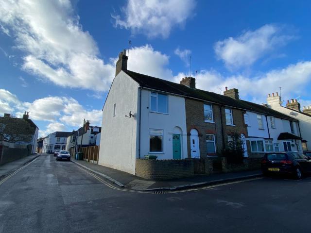 house for rent in Faversham
