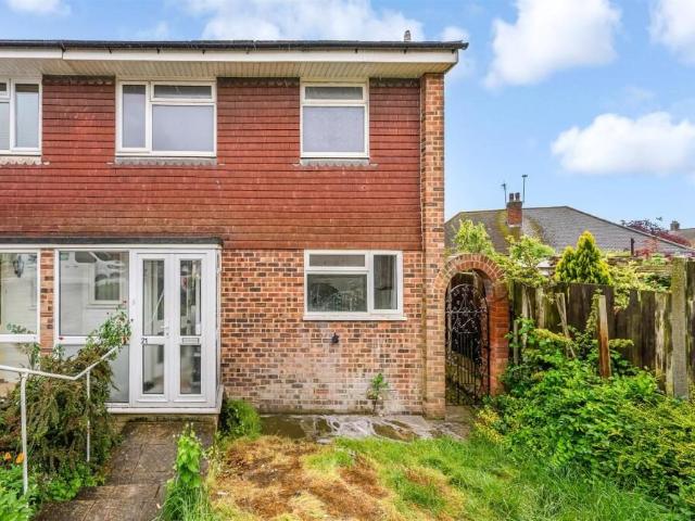 house for rent in Faversham Avenue, E4 6DT