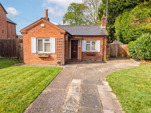 house for rent in Fernbank Road, SL5 8HY