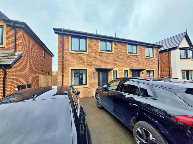 house for rent in Forest Brow Lane, FY6 8NS