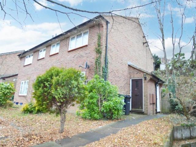 house for rent in Foxden Drive, ME15 8TQ