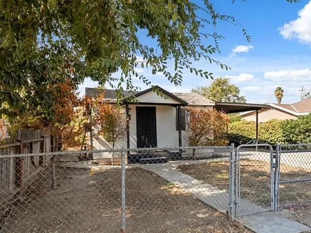 House for Rent in Fresno, California, Ref# 202084597