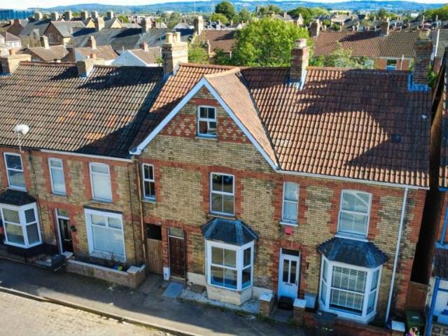house for rent in George Street, TA2 7DD