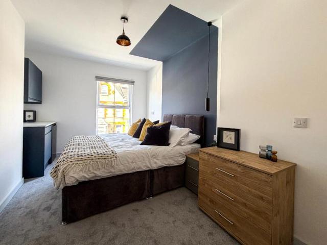 house for rent in George Street, TA2 7DD