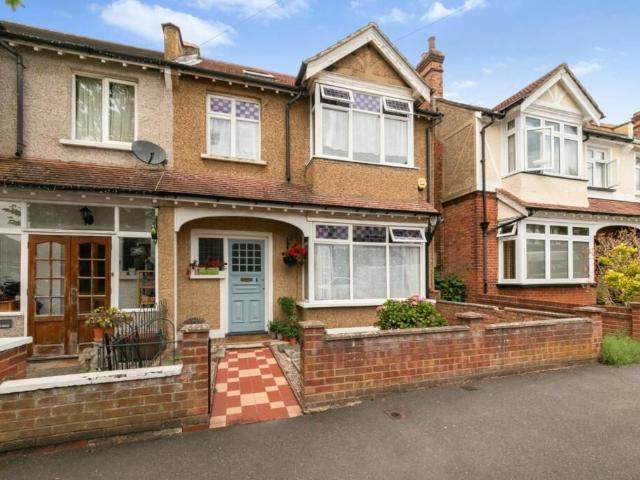 house for rent in Gordon Road, SM5 3RE