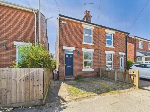 house for rent in Gosbecks Road, CO2 9JR