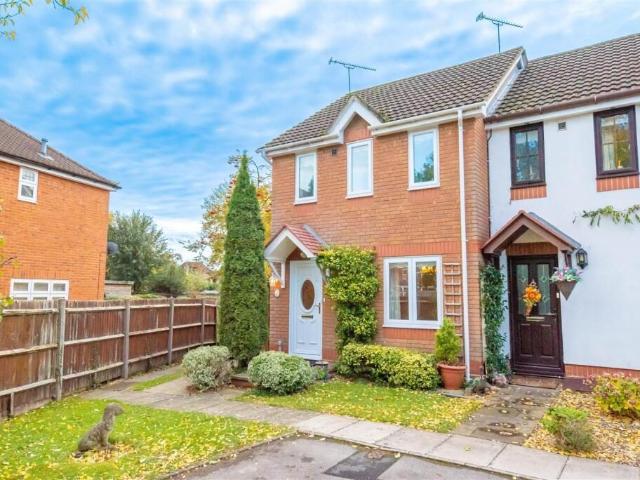house for rent in Gower Park, GU47 0ZU