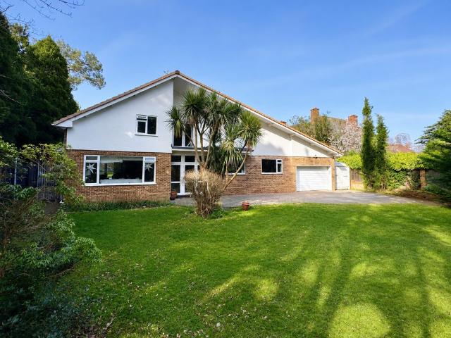 house for rent in Glenferness Avenue, BH4 9ND