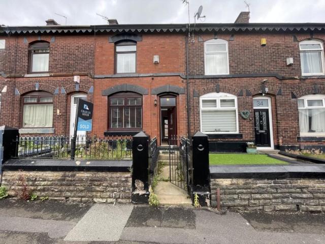 house for rent in Grosvenor Street, M26 4BQ