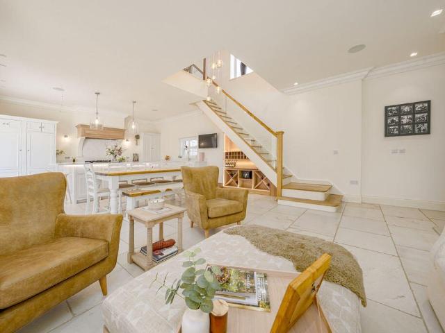 house for rent in Grosvenor Road, PR8 2ET