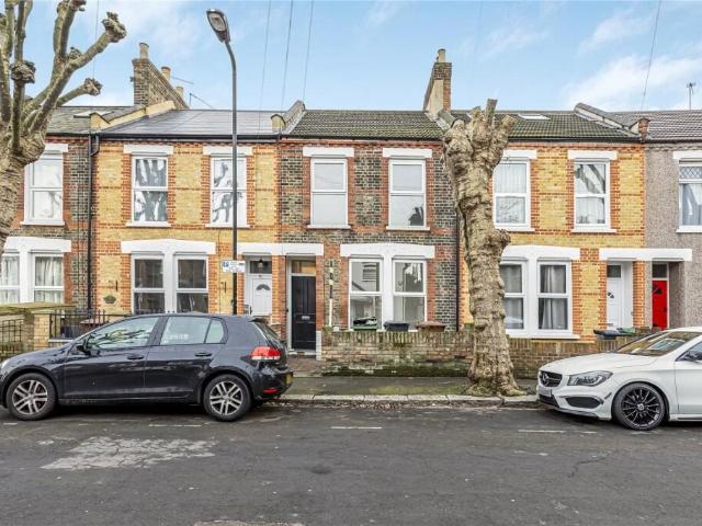 house for rent in Granleigh Road, E11 4RG