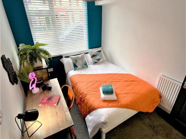 house for rent in Gresham Street, CV2 4EU