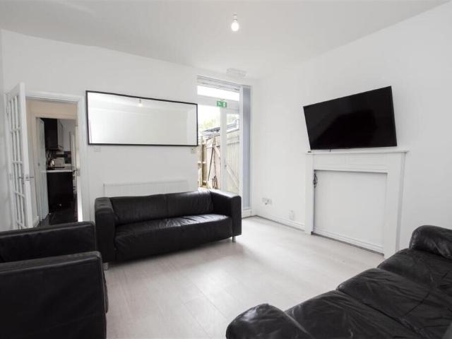 house for rent in Gristhorpe Road, B29 7SL