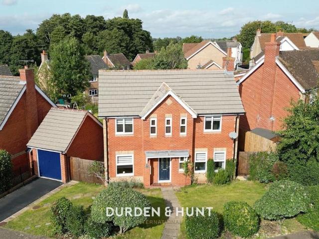 house for rent in Guernsey Way, CM7 2FB