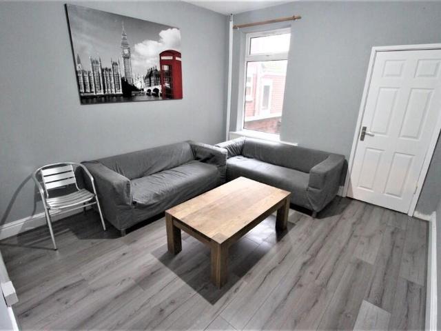 house for rent in Gulson Road, CV1 2HZ