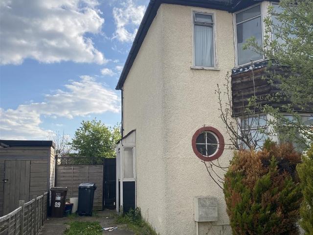 house for rent in Hanover Avenue, Feltham, Feltham
