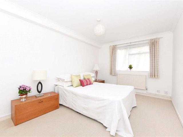 house for rent in Haldon Road, SW18 1QB