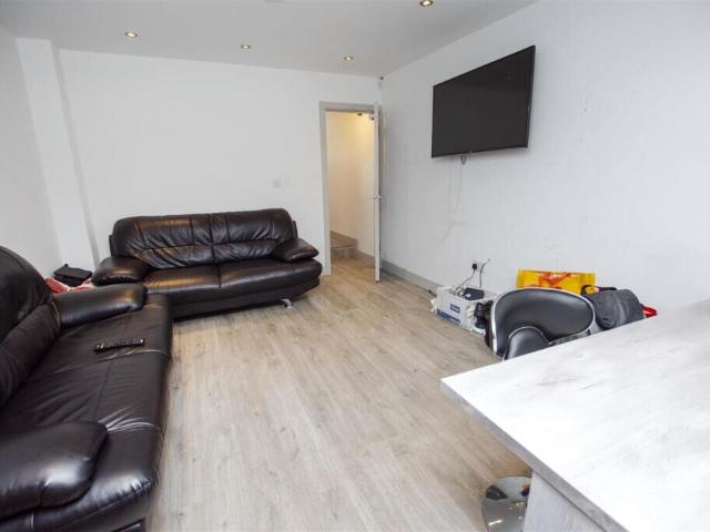 house for rent in Harrow Road, B29 7DN