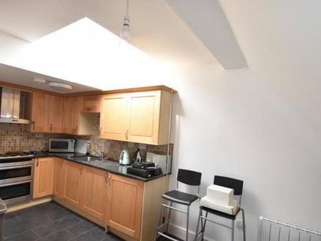 House for rent in Hatch Lane Windsor SL4