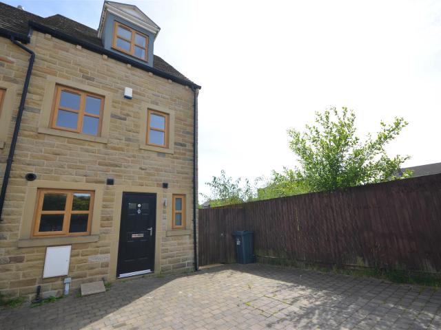 house for rent in Haven Close, Northowram, HX3 7EY