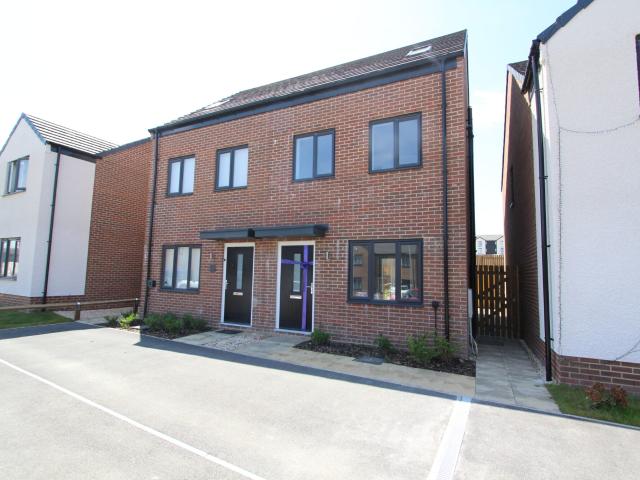house for rent in Hawes Way, Waverley, S60