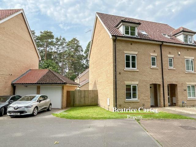 house for rent in Heathland Way, IP28 7SF