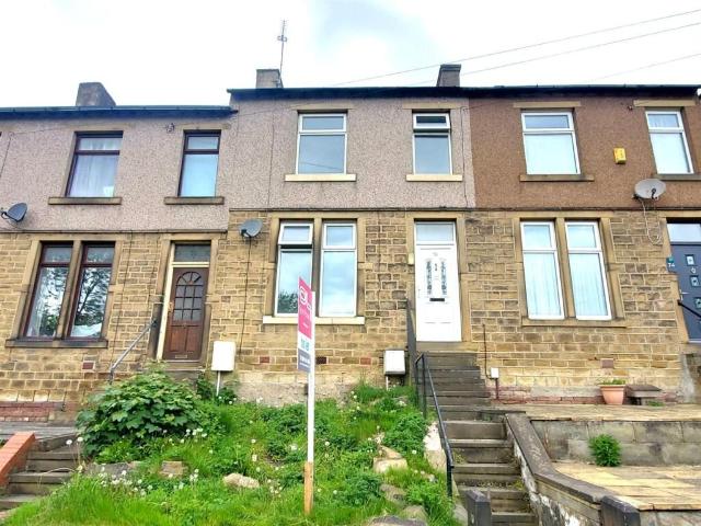 house for rent in Heaton Road, HD1 4JB