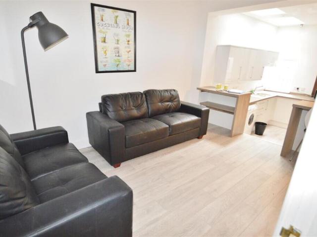 house for rent in Heeley Road, B29 6EJ