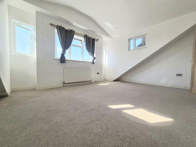 house for rent in High Street, Brighouse, Brighouse