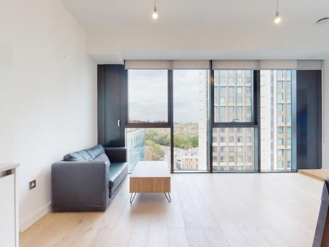 1 bedroom flat to rent on Highgate Hill, London