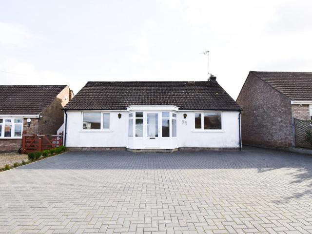 house for rent in Holdenby Road, NN6 8DH