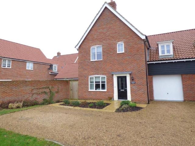 house for rent in Hopton Road, IP31 1EF