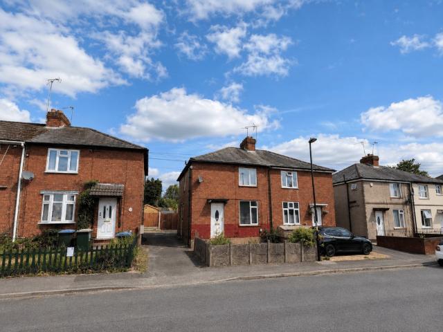 house for rent in Houldsworth Crescent, CV6 4HJ