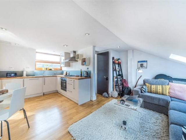 house for rent in Hubert Grove, SW9 9PA