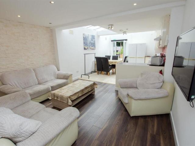 house for rent in Hubert Road, B29 6ER