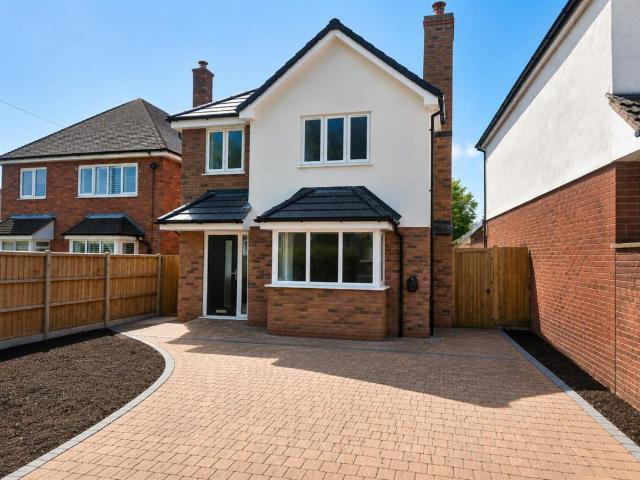 house for rent in Hurcott Road, DY10 2RQ