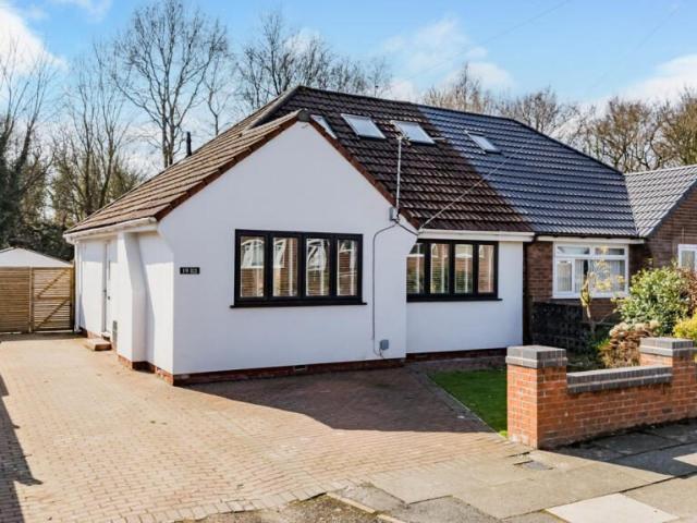 house for rent in Hyde Road, M28 3SE