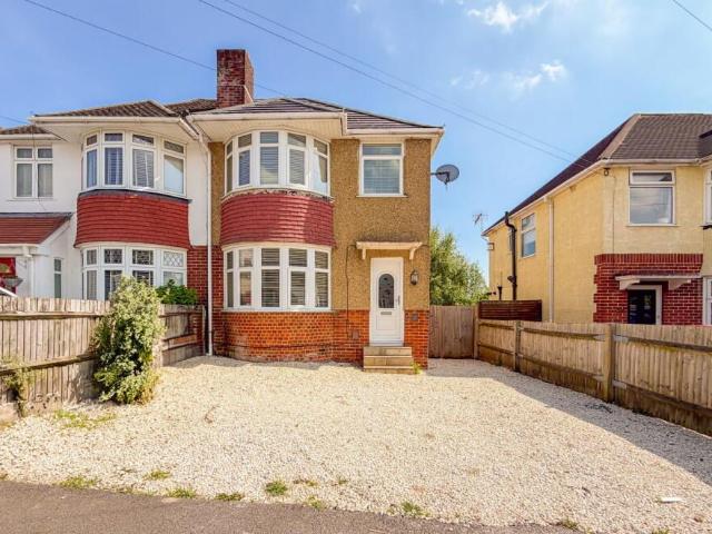 house for rent in Kathleen Road, SO19 8GY