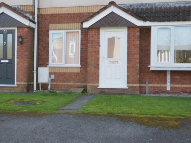 house for rent in Kings Close, M25 1QE