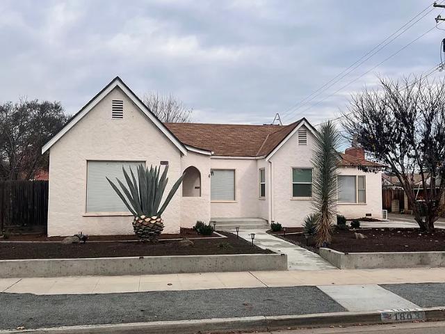 House for Rent in Kingsburg, California, Ref# 202073940