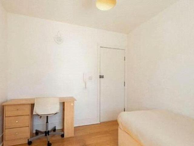 House For Rent In Kilburn, London