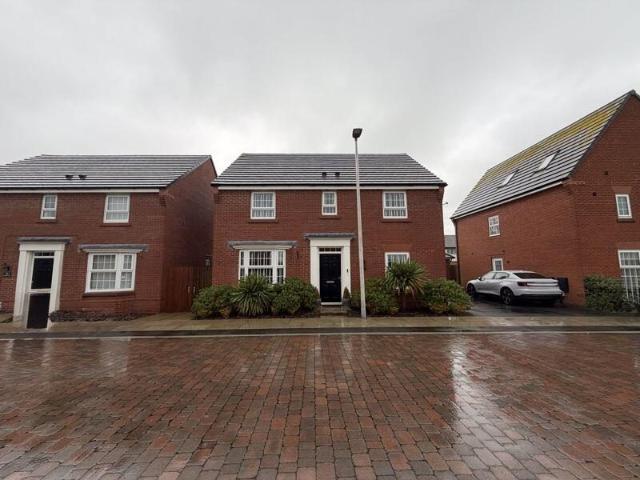 house for rent in Langford Drive, PR8 5QD