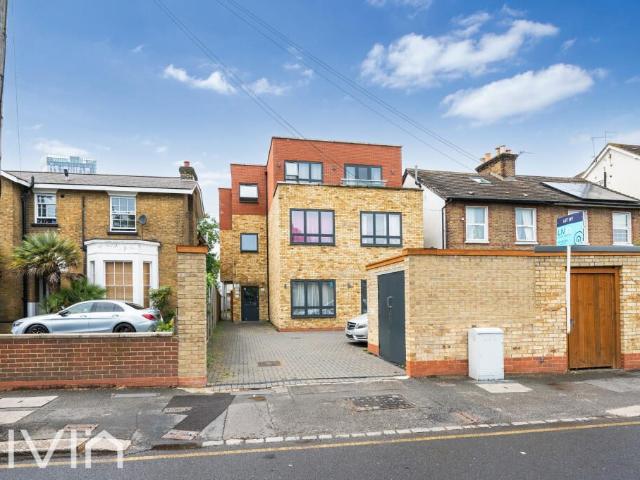house for rent in Lansdowne Road, CR0 2WU
