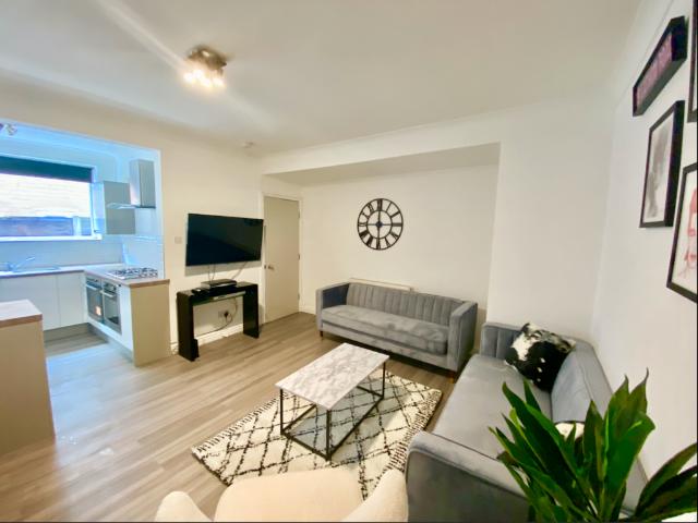 house for rent in Lathom Road