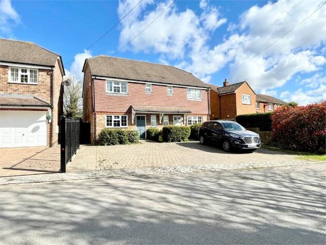 house for rent in Lent Green, SL1 7AL