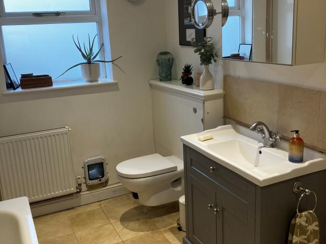 house for rent in Leavesden Road, Watford, Watford