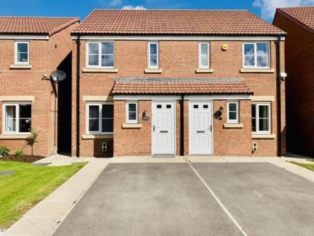 house for rent in Ledger Fold Rise, WF1 2FZ